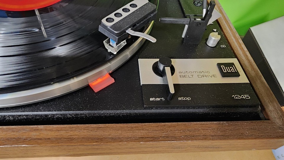 Vintage Dual 1245 turntable, Working BUT NEED SERVICE FOR REPAIR Maybe ...