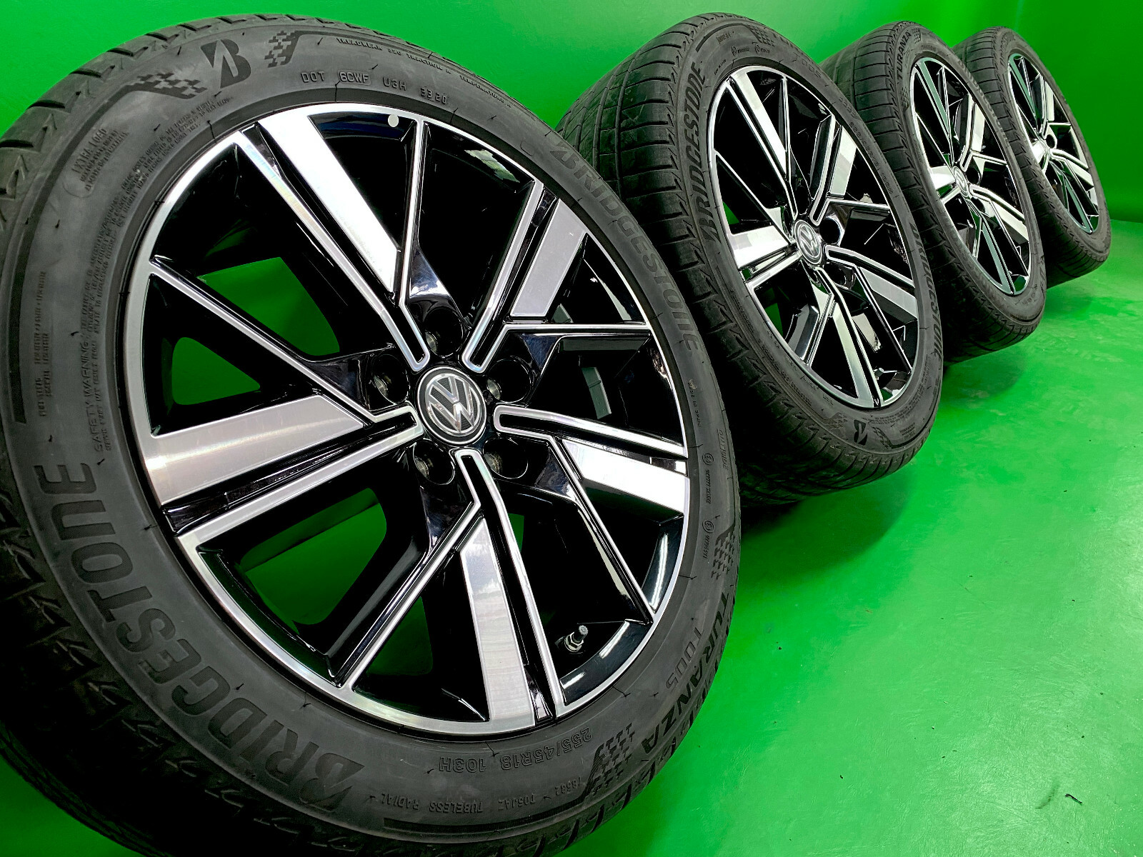 18 Zoll Original VW T6 T6.1 Bus Multivan Sommerräder Valdivia Felgen ...