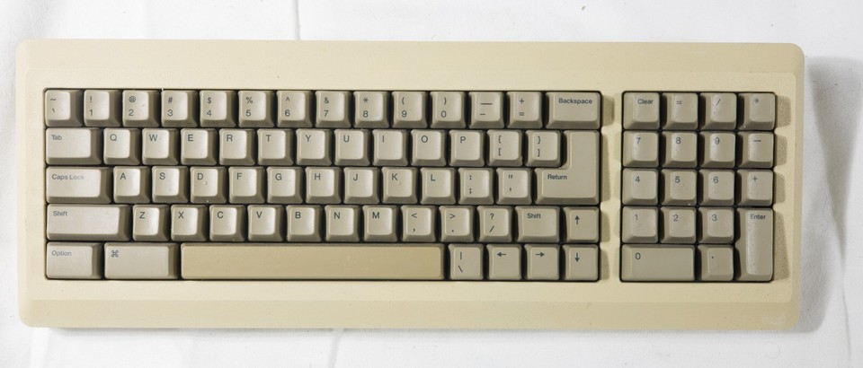 Apple Keyboard Macintosh 128k 512k Mac Plus RARE Vintage M0110A Almond ...