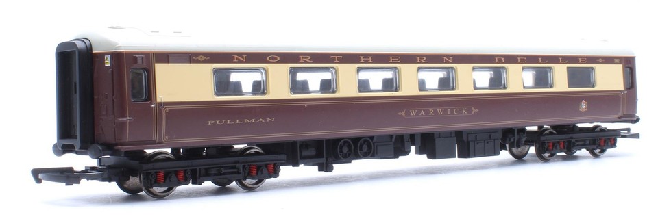 HORNBY 'OO' GAUGE RAKE OF 3 'NORTHERN BELLE' MAROON/CRM ASSORTED ...