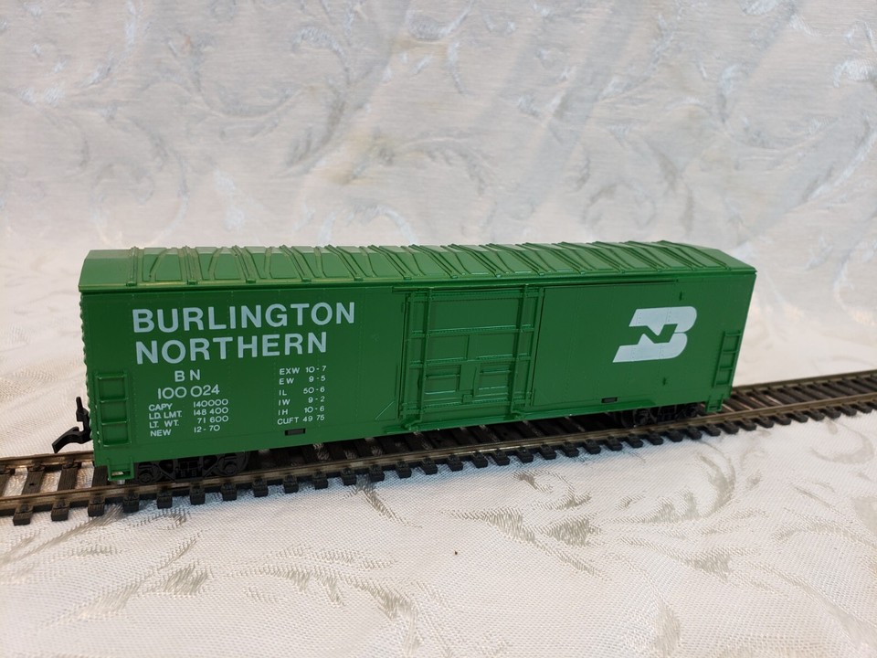 Vintage HO Scale Burlington Northern 50' Boxcar BN #100024 Made in ...