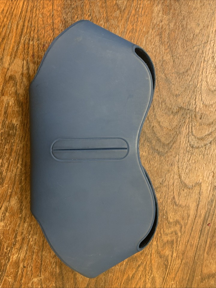 Replacement Airpods Max Case From Old Airpod Max Used in good condition ...