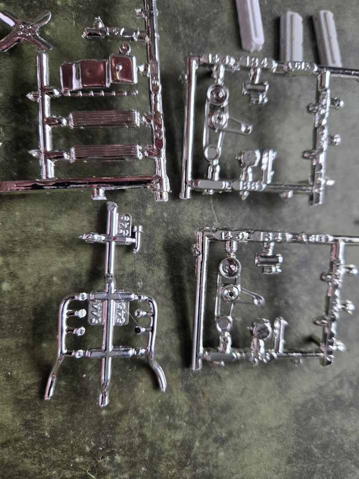 Lot of Model Car Engine Parts 1/25 Scale - STK E42 | eBay