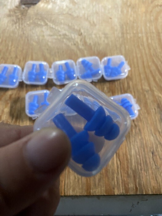 10 Pair Silicone Ear Plugs In Plastic Cases NRR 28dB Soft Reusable ...