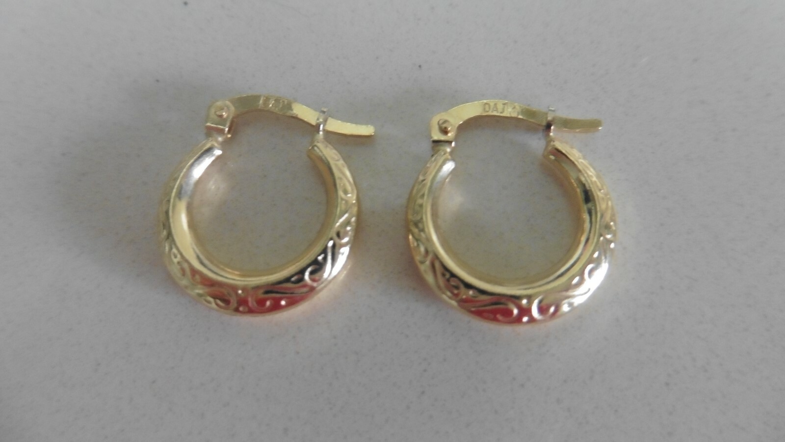 new 18ct 18k yellow gold earring loops unique design diameter 1.5cm ...