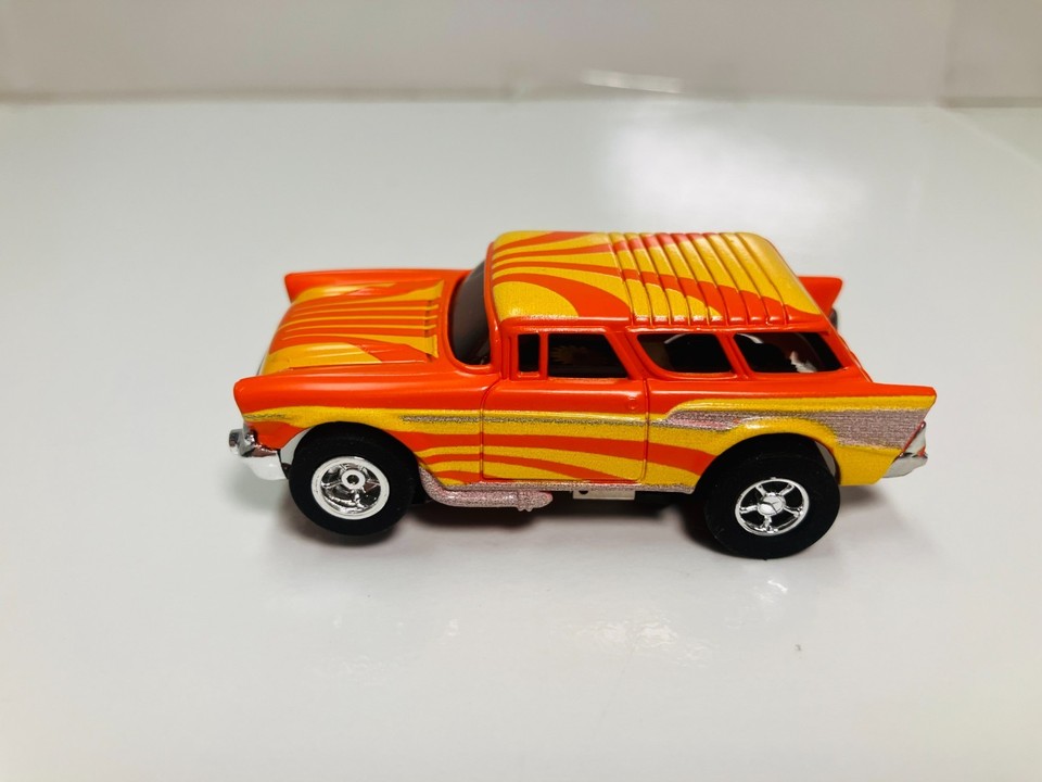 Auto-World / '57 NOMAD " SUNBURST " Slot Car ~NEW~ run on AFX, AURORA ...