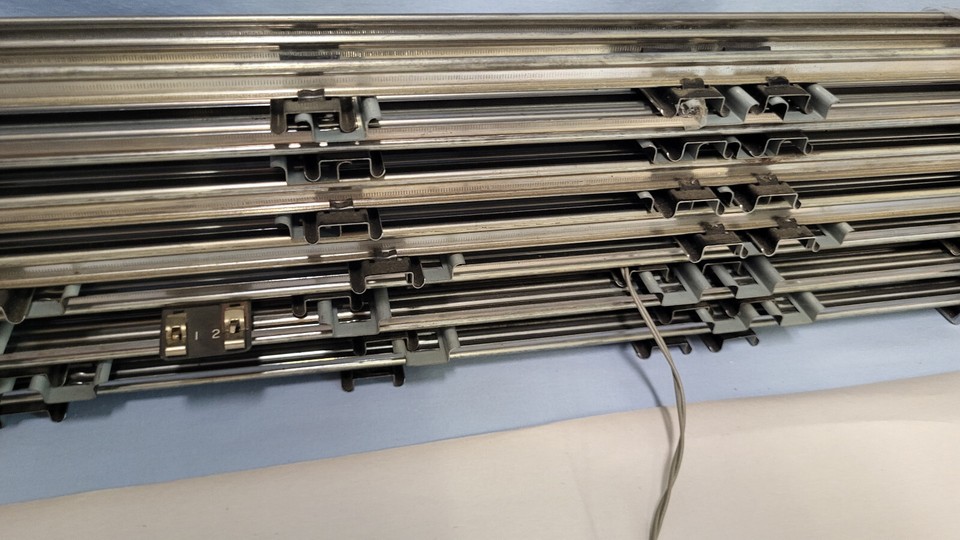 LIONEL MODERN LONG STRAIGHT TRACK - 13 PIECES (HB423)....TK | eBay