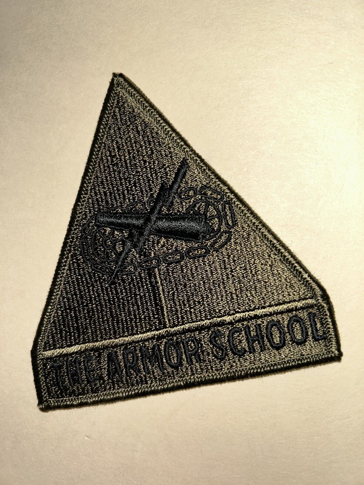 U.S. ARMY / THE ARMOR SCHOOL [FORT KNOX] - SUBDUED PATCH (Sew-On ...