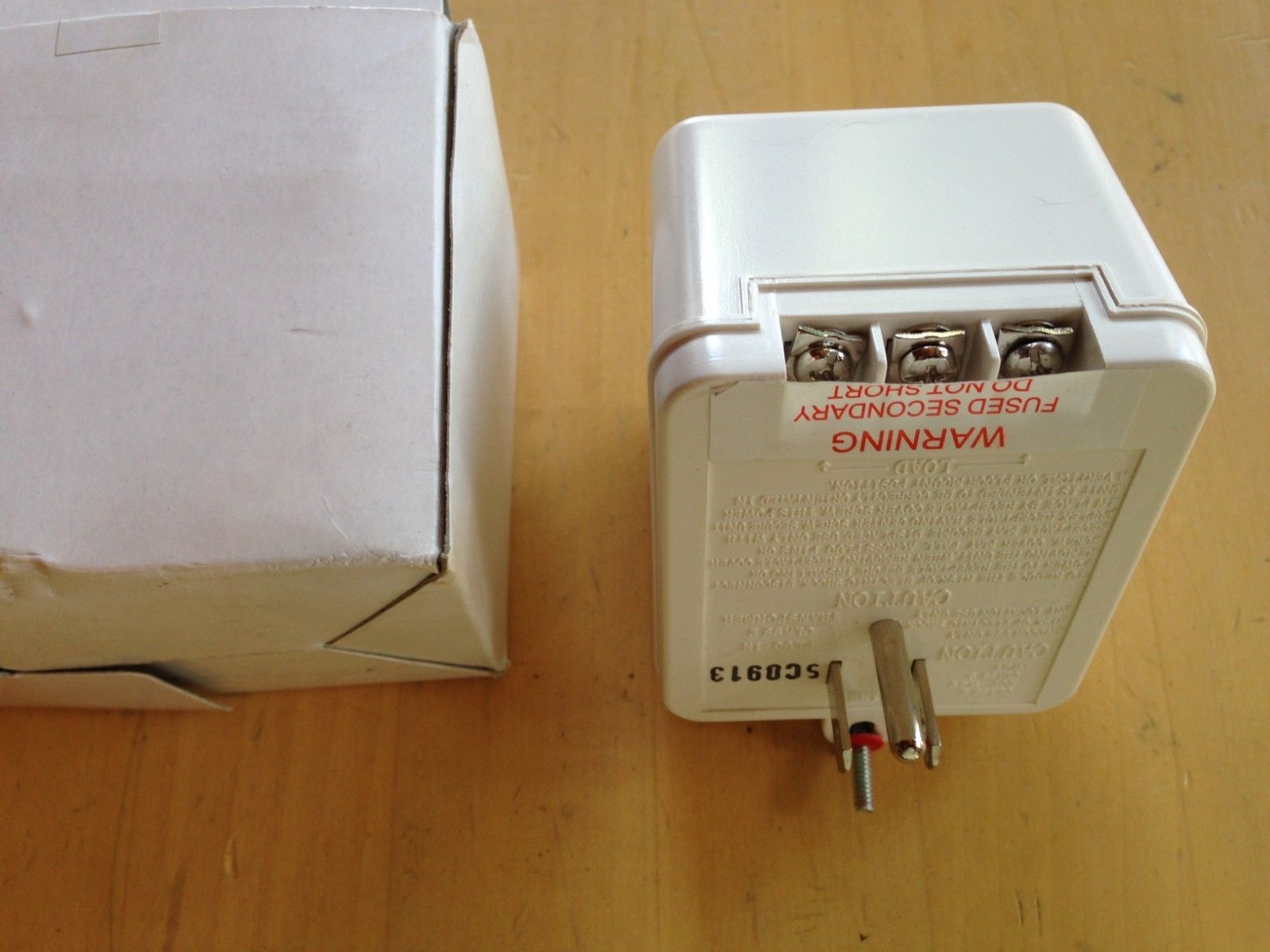 Amseco XG-1640 Plug-In Transformer, 16.5 VAC 40 VA 40va Grounded Power ...