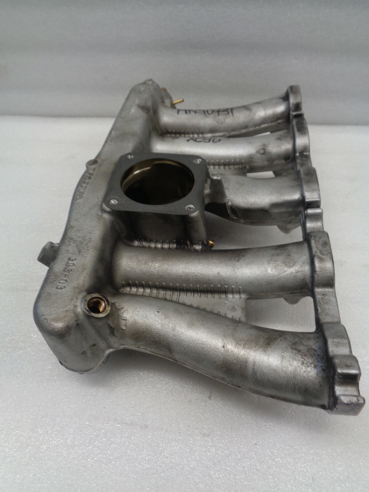 2002-2009 Volvo XC90 Engine Air Intake Manifold Turbo 09488033 OEM ...