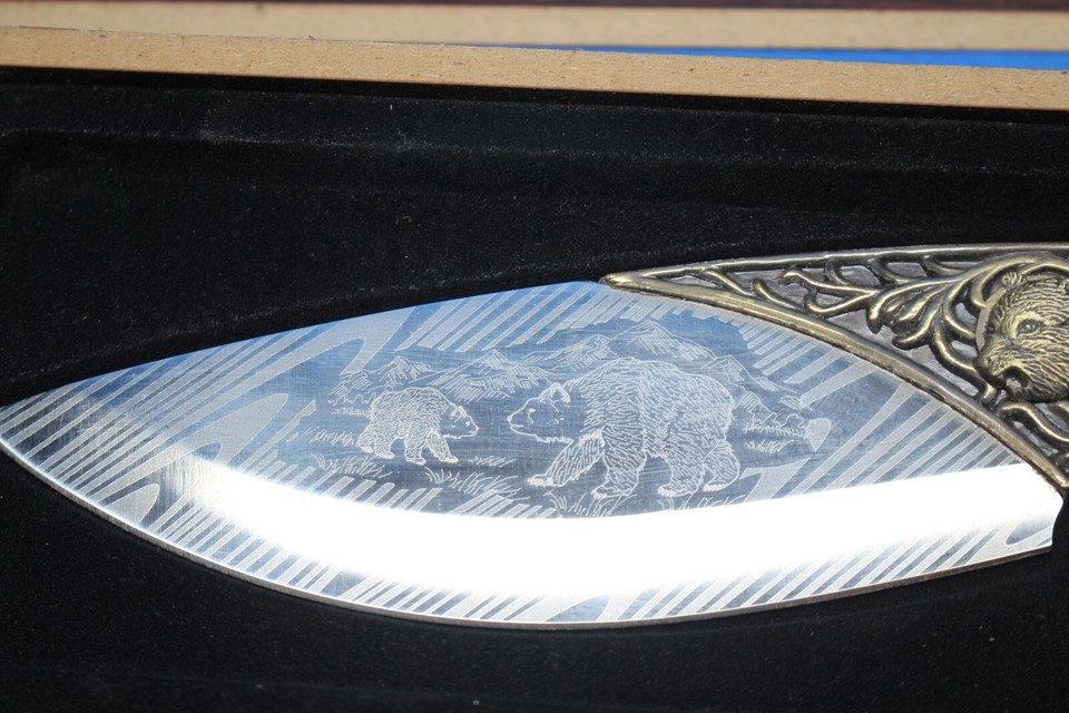 Grizzly Wild Life Collection Bear Resin Carved Fixed Blade Knife ...