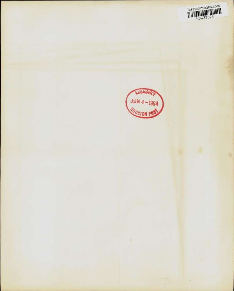 1964 Press Photo Dr. Ian MacQueen reviews typhoid cases in Aberdeen ...