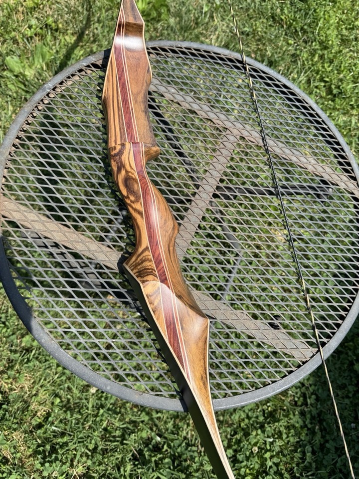 DAMON HOWATT HUNTER RECURVE BOW 64” 45# @28 Unused NOS Free Shipping | eBay