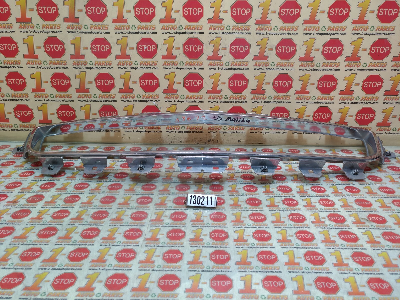 08 09 10 11 12 CHEVROLET MALIBU CENTER GRILLE TRIM BEZEL 25784043 OEM ...