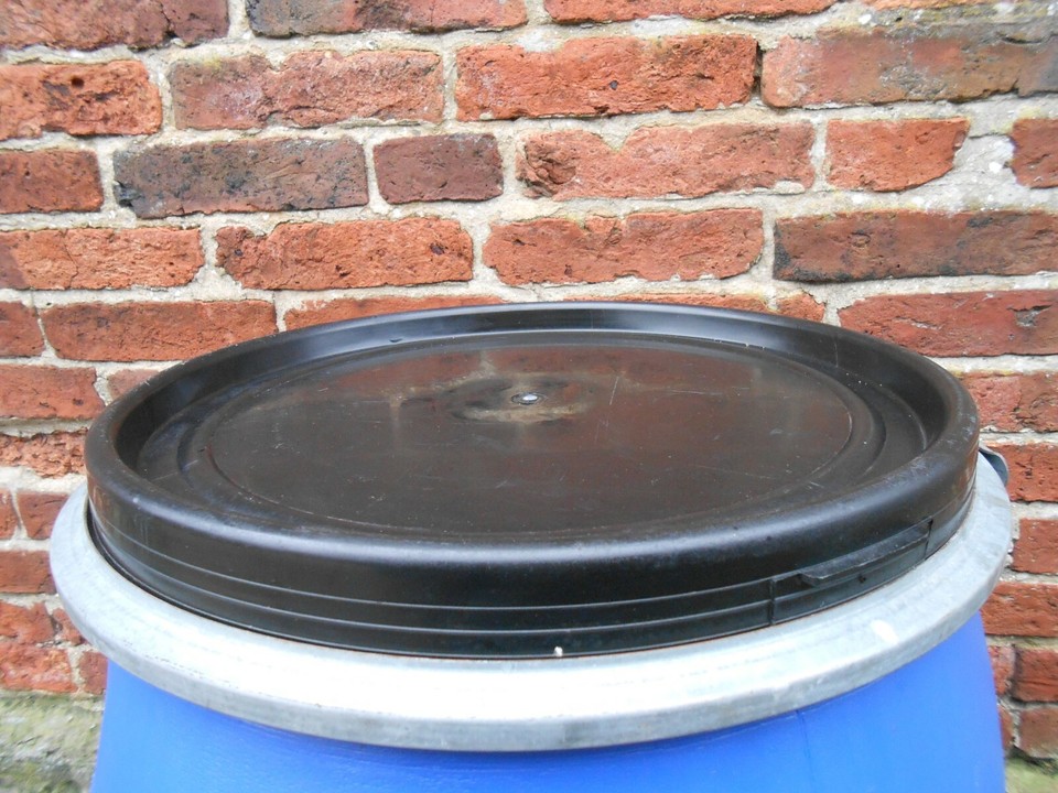 1 x 100ltr Blue Clip Top Plastic Barrel, Water Butt, Storage Barrel ...