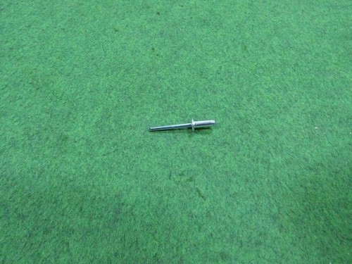 4x Blindniete 6,4 x 16 Alu für Mercedes-Benz A0009915932 A0019902911 ...