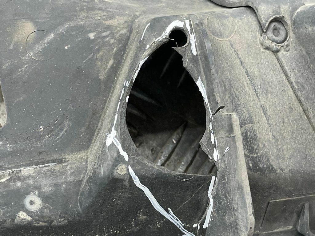 BMW 3 E36 2.5 125kw 1995 Kombi Benzin Kühler Top Rand Abdeckung ...