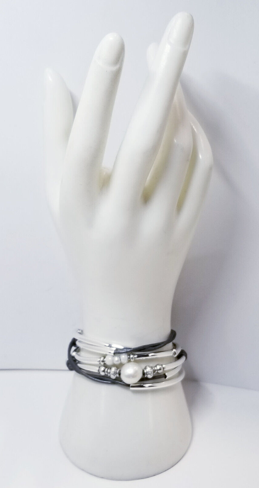 Lizzy James Jemma Pearl Wrap Bracelet Medium -932XE | eBay