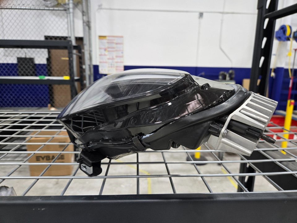 Tesla Headlamp-NEW-OEM-no box-1077371-98-L | eBay