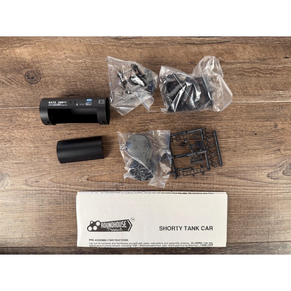 HO Scale Roundhouse Shorty Tank Car #3301 GATX Model Train Kit NIB | eBay