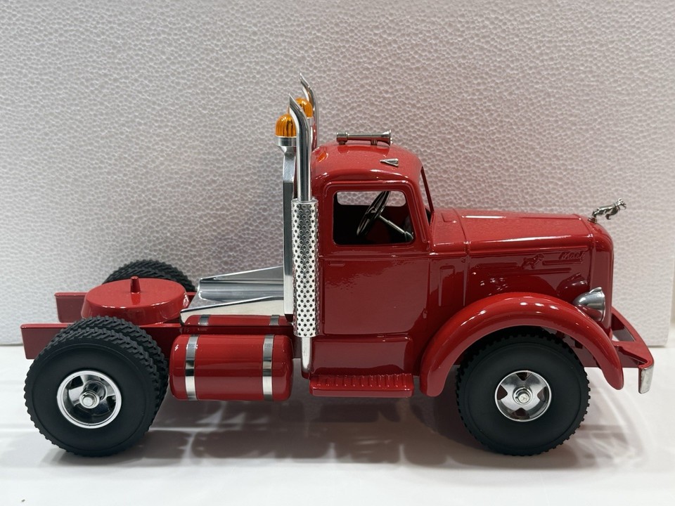 Smith Miller/Fred Thompson Red Mack Semi Truck Tractor in Box - No ...