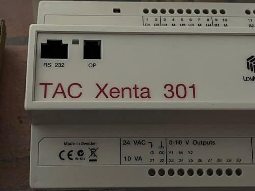TAC Xenta 301 0-073-0013-2 Schneider E. Programmable Controller Plenum ...