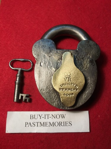 HUGE 1850's QUEEN VICTORIA WROUGHT IRON PADLOCK w/ KEY, OLD VINTAGE ...
