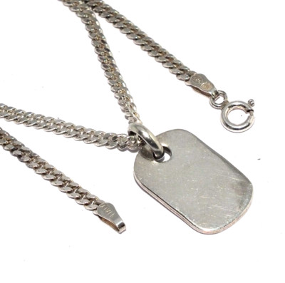 Unisex, gents/ladies silver dog tag pendant hung on a silver crub link ...