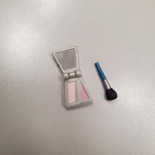 BD50 Barbie Bratz DOLL SIZE Mini Mall Makeup Blush & Brush Cosmetic ...