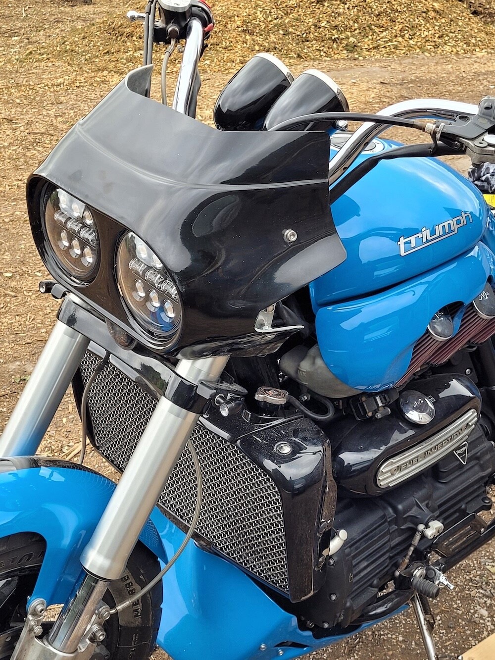 Triumph Rocket 3 Headlight Fairing / Screen | eBay