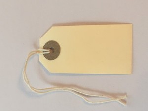 LARGE GIFT TAGS PLAIN LABELS SWING TICKETS - CREAM MANILA - STRING TIE ...