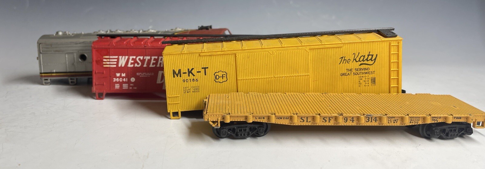 Lot of (4) Vintage HO Scale Model Trains Railroad Flatbed Locomotive ...