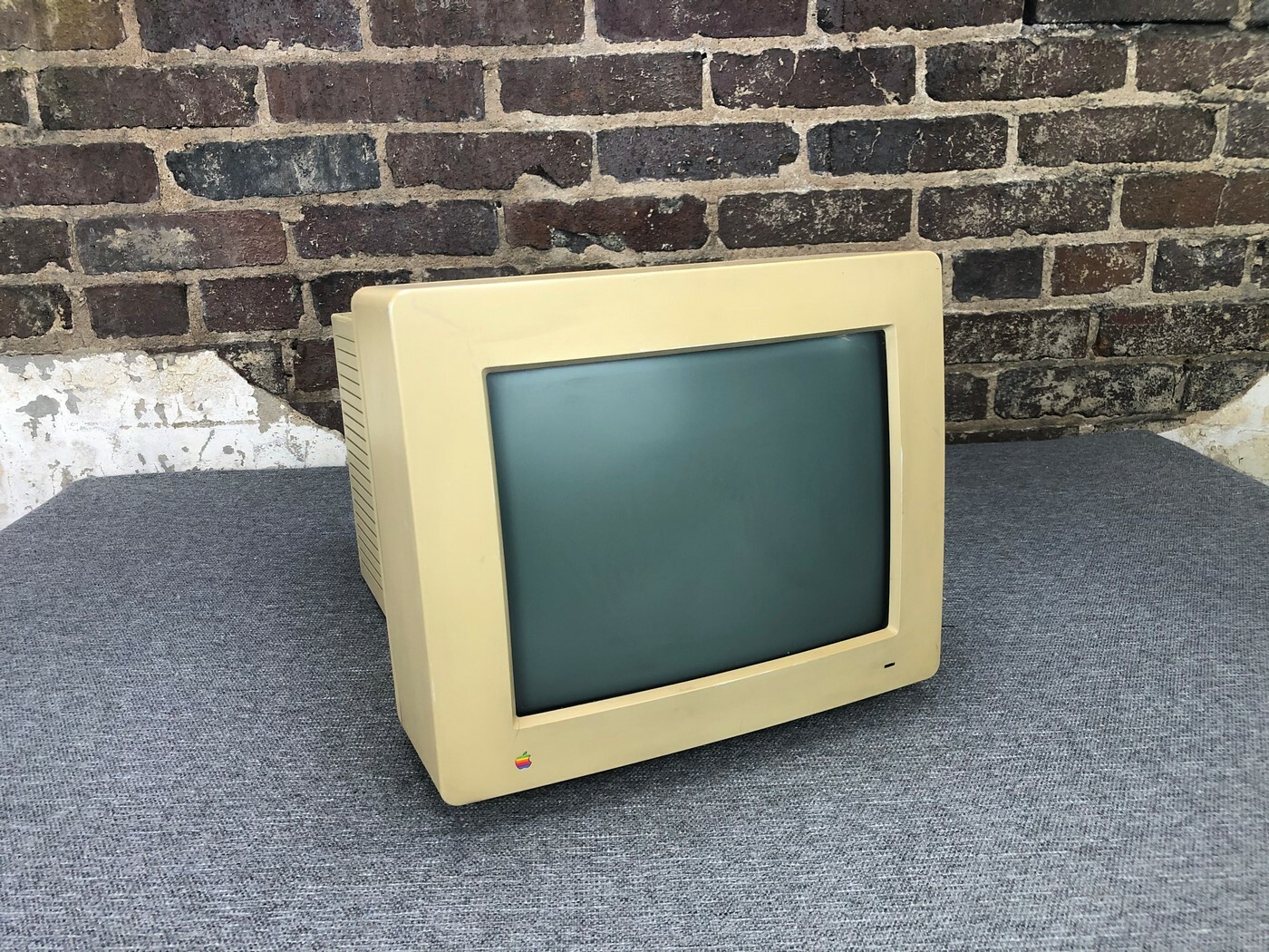 Apple High-Resolution Monochrome CRT Computer Monitor | eBay
