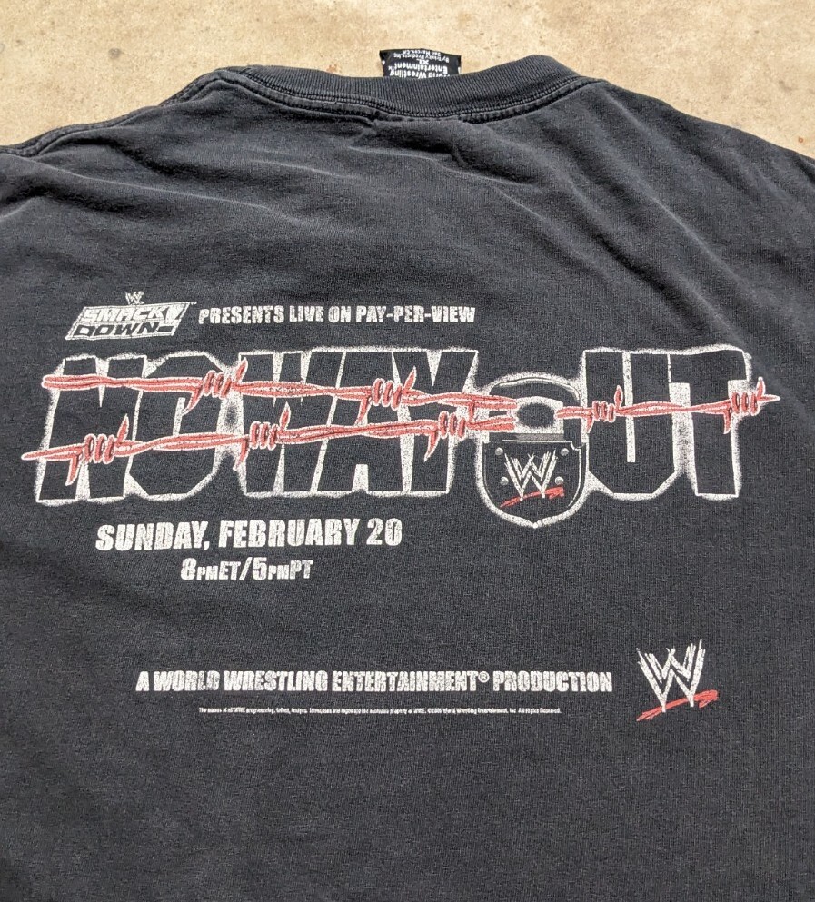 WWE Smackdown Vintage Y2K 2000s Wrestling PPV T-shirt… - Gem