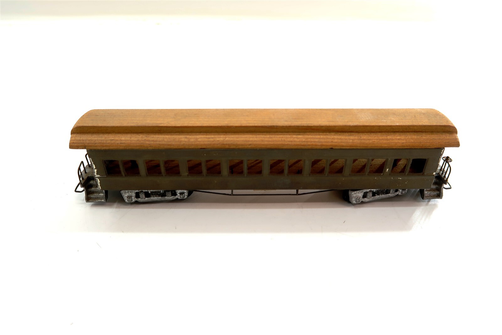 Vintage CRESTLINE MODELS by WM K WALTHERS HO Scale Open End Coach built ...