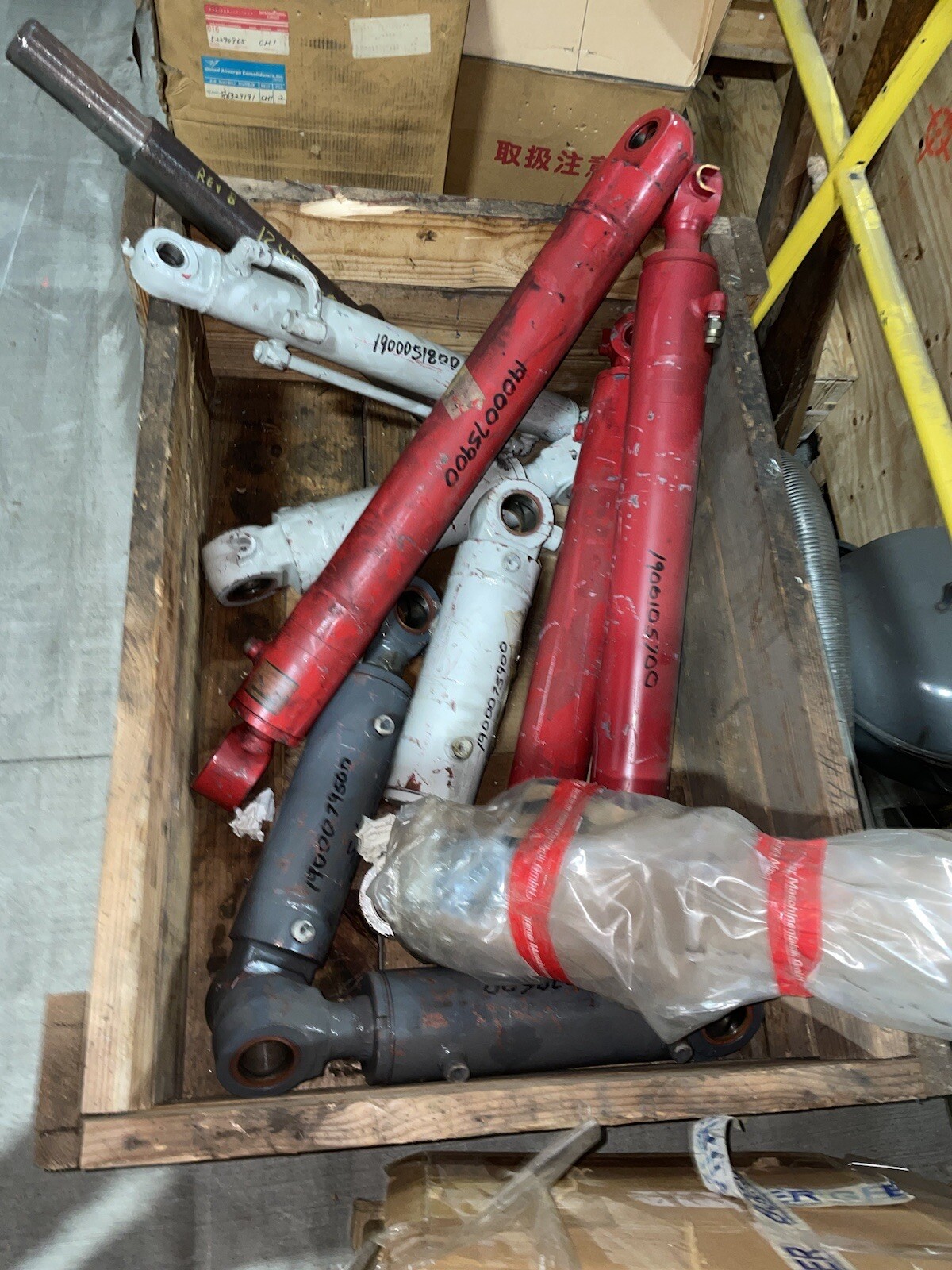 New Takeuchi Swing Cylinder 1900075900 | eBay