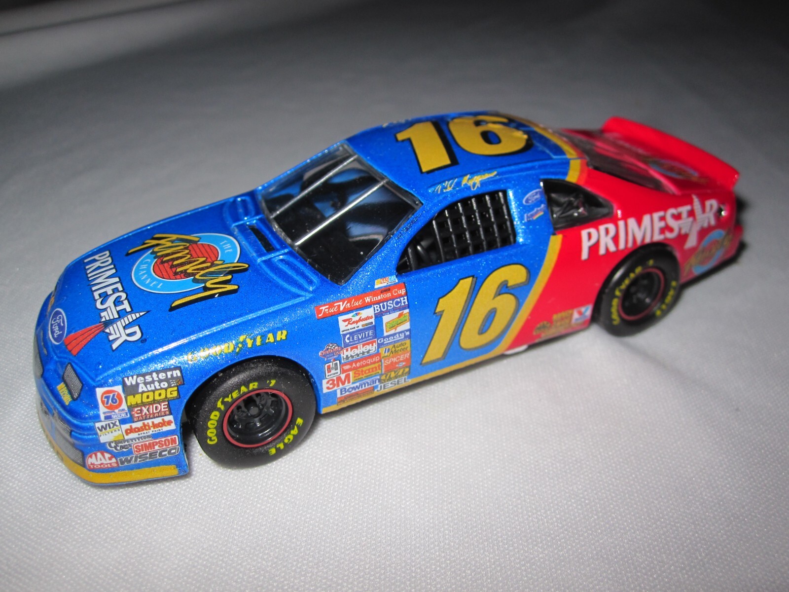 Ted Musgrave #16 Family Channel Primestar Ford Thunderbird 1:43 NASCAR ...