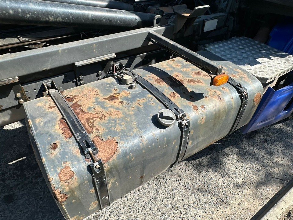 2006 SCANIA P340 6x2 HOOKLOADER MANUAL GEARS VBG DRAW BAR PDE ENGINE ...