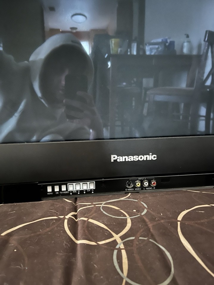Panasonic TH-50PE700U High Definition 50” Plasma LCD TV (no remote, no ...