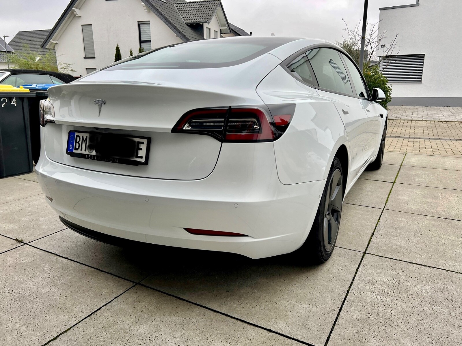 Tesla Model 3 SR / 1. Hd / weiss / Garantie | eBay