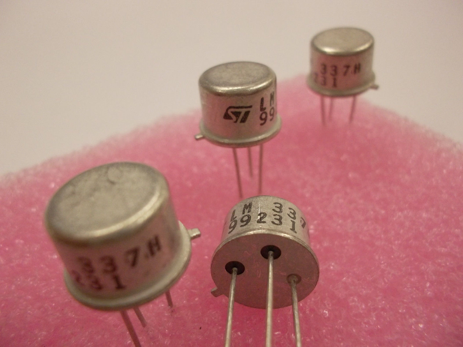 2 pieces LM337H ADJUSTABLE NEGATIVE VOLTAGE REGULATOR 337 TO-39 NEW ...