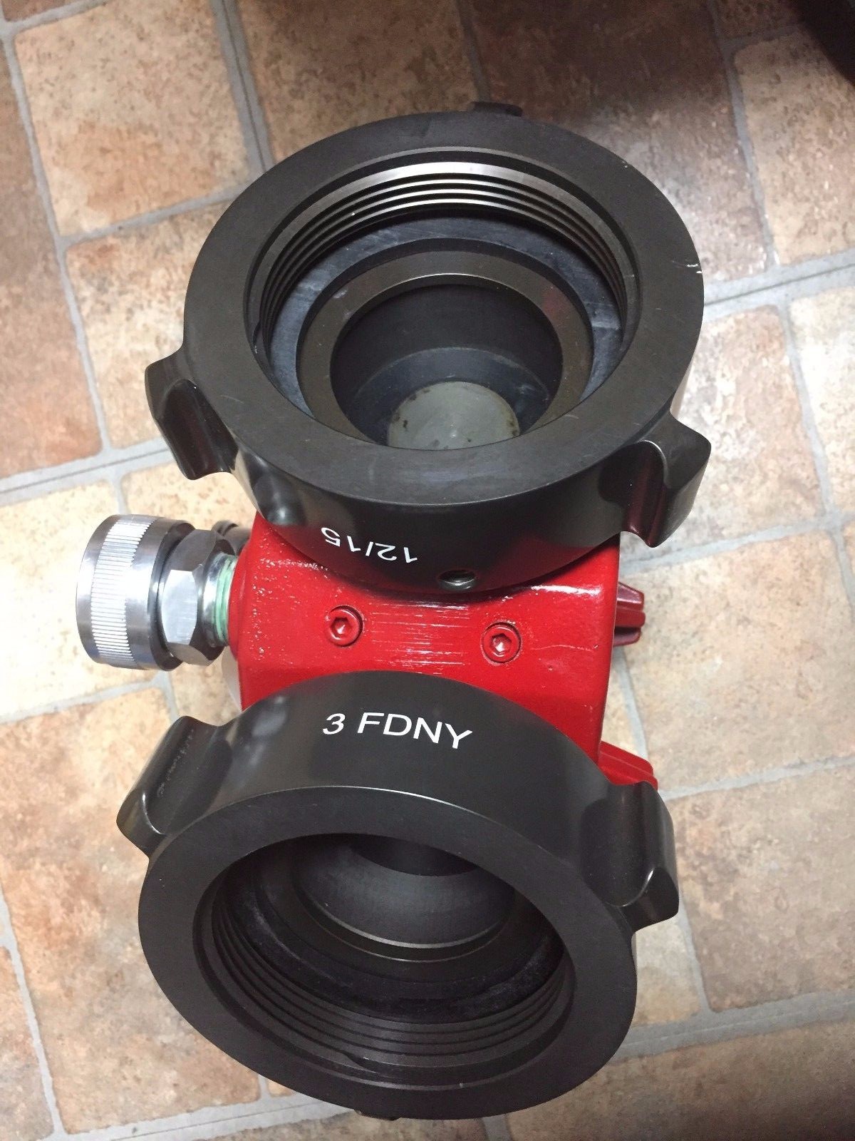 Akron Brass Siamese Clapper Valve - 3" Male x (2) 3" Female w/ Drain ...