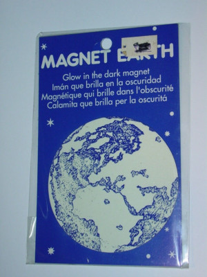 MELQUIADES MAGNET EARTH VINTAGE 1982 GLOW IN THE DARK MAGNET 2.5" x 2.5 ...