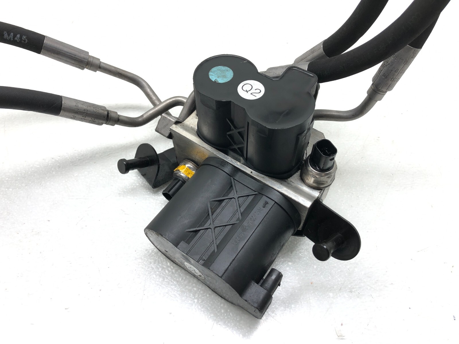2007-2020 MERCEDES S550 REAR ABC ACTIVE BODY CONTROL SUSPENSION VALVE ...