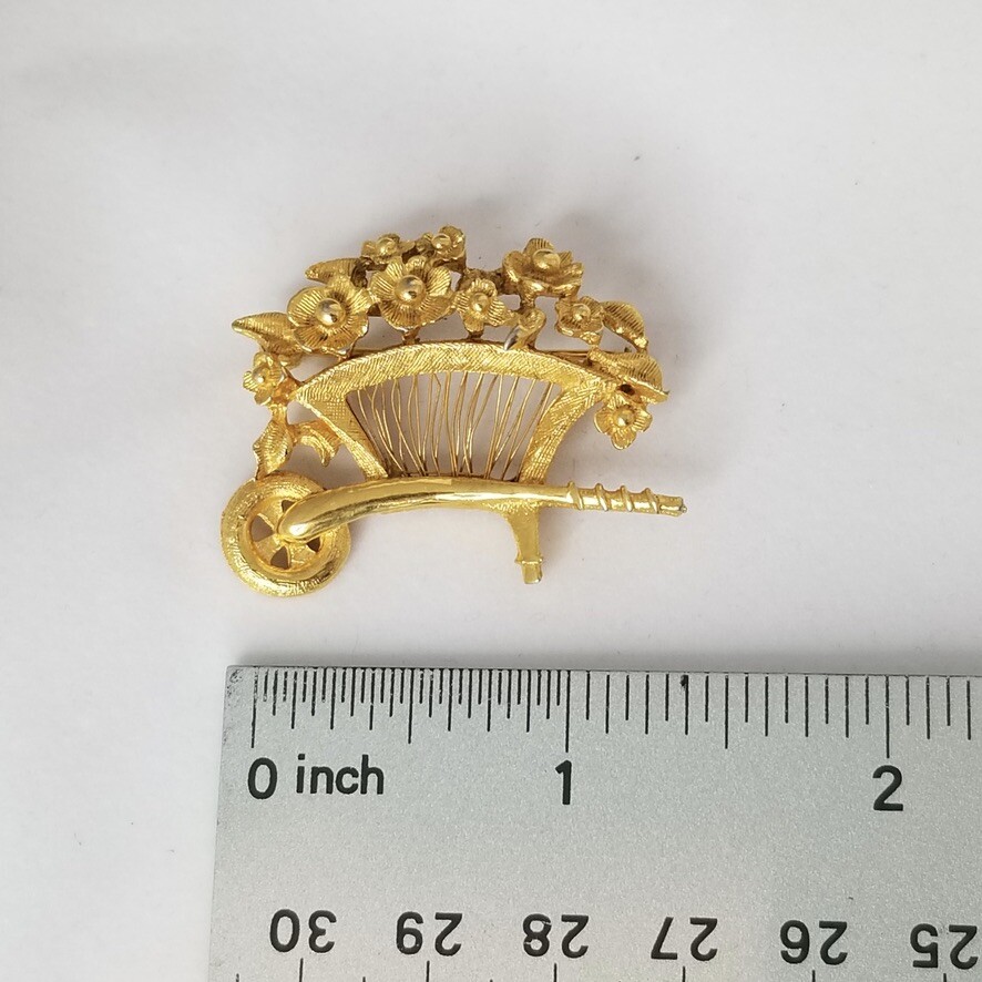 Vintage Monet Signed Gold Tone Flower Cart Pin Brooch… - Gem