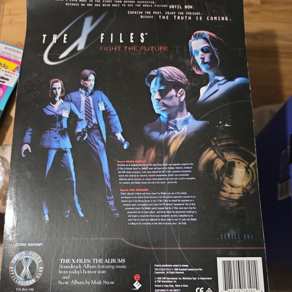 The X Files Agent Fox Mulder Action Figure McFarlane Toys Series 1 1998 ...