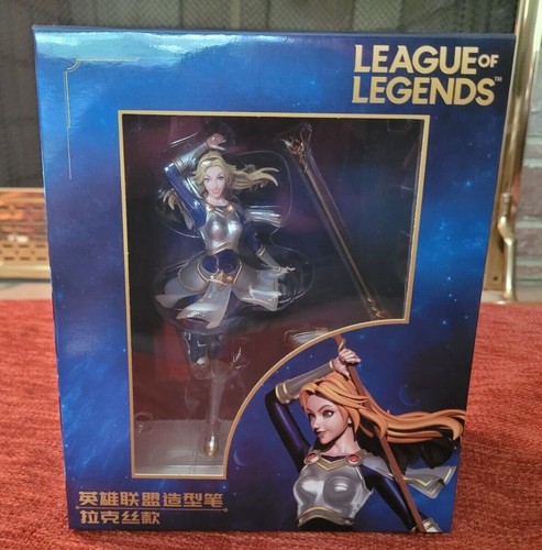 CMGE League of Legends Lux: The Lady of Luminosity Figure Pen. NIB. | eBay