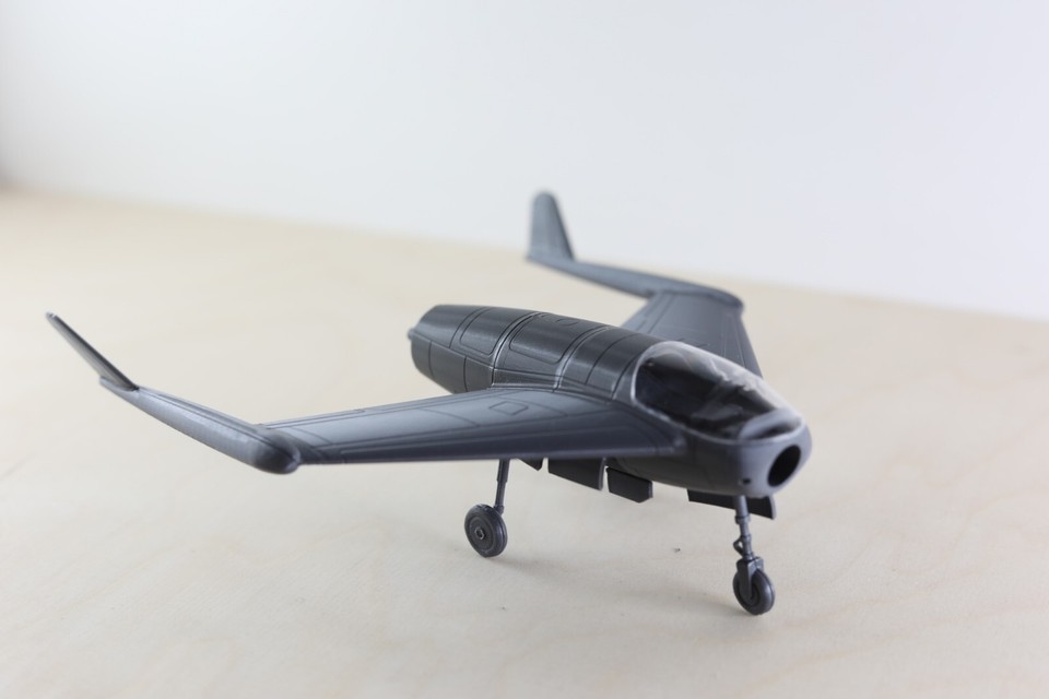 DVL 'Jäger' with HeS011 model kit scale 1:48 or 1:72. | eBay