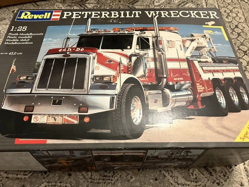 Revell 1:25 Scale Peterbilt Wrecker Model Kit | eBay
