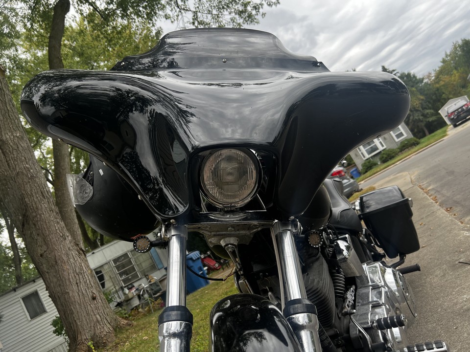 Honda Shadow Spirit 750 Batwing Fairing GLOSSY 6X9 W/ Tinted Windshield ...